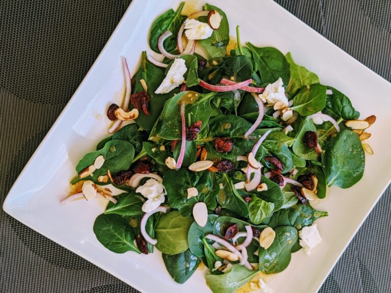 Spinach Salad with Goat Cheese, Cranberries and Balsamico Vinaigrette – Flexitarian Kitchen